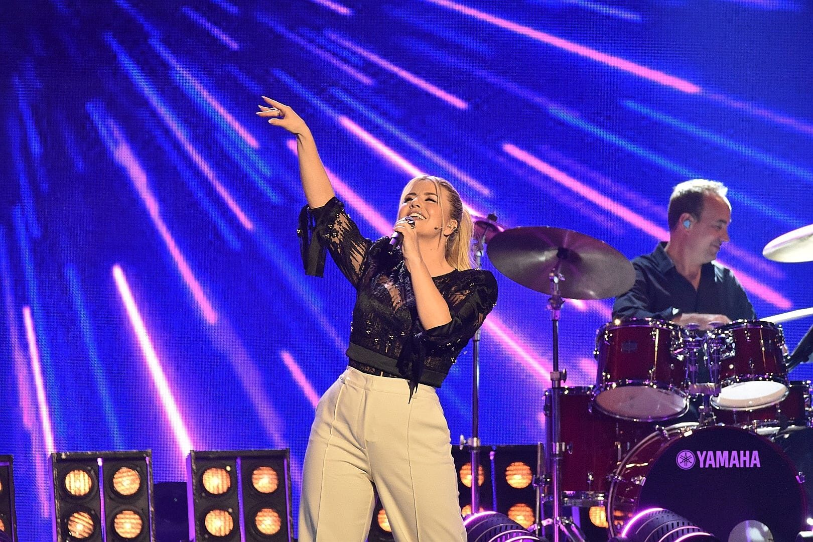 "Beatrice Egli Show": Die schönsten Fotos der April-Ausgabe! | Schlagerpuls